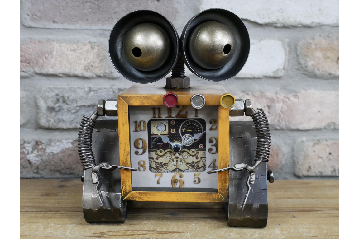 Robot Table Clock - Balham Beds